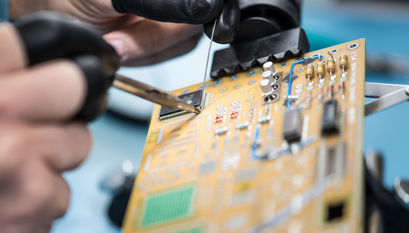 Assemblage électronique | Technopôle de Sainte-Croix