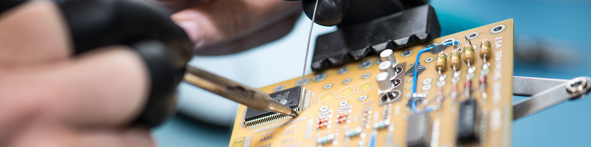 Assemblage électronique | Technopôle de Sainte-Croix